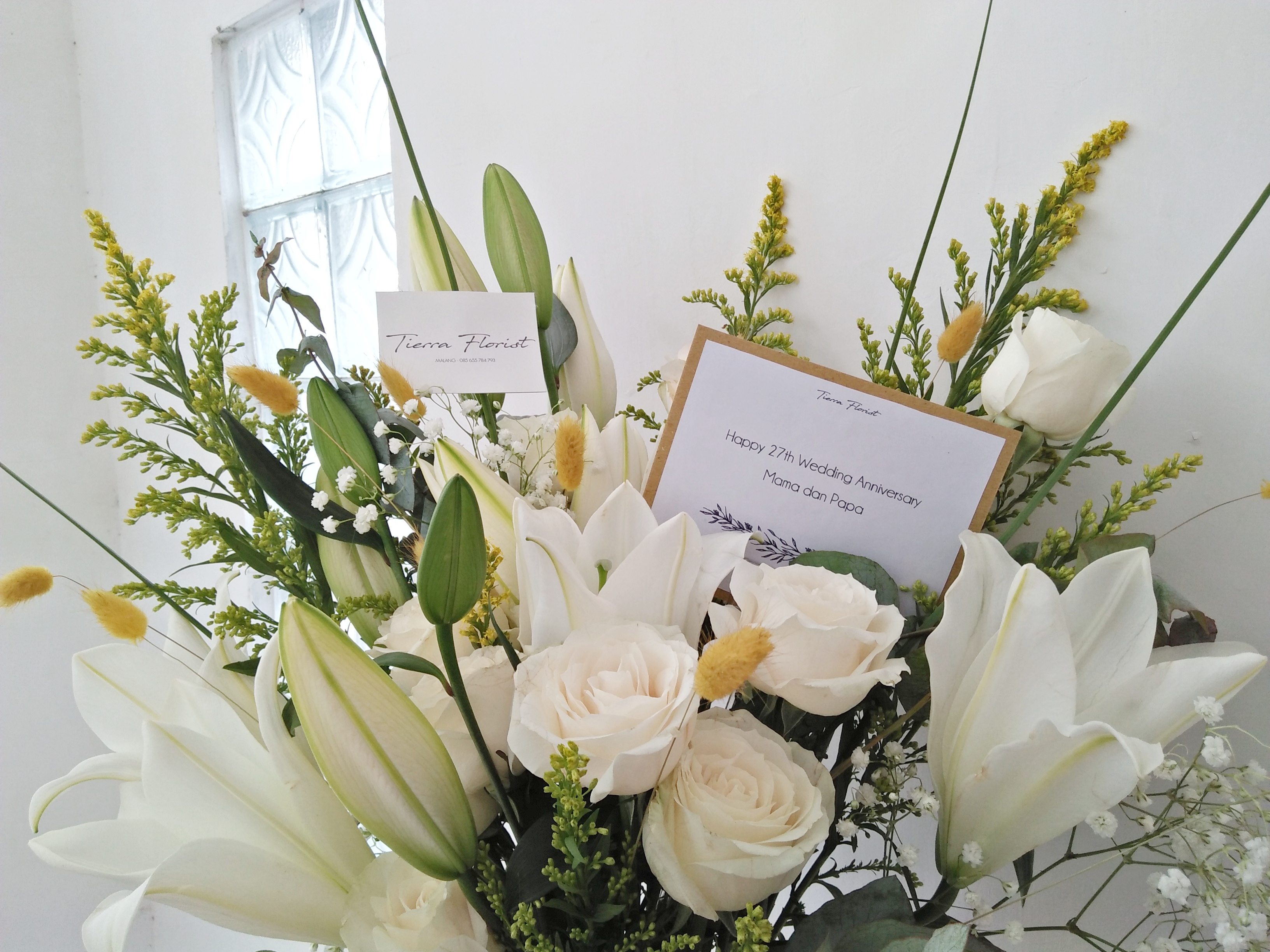 Inspirasi Unik! Standing Flower Karangan Bunga Makassar - Mawarflorist